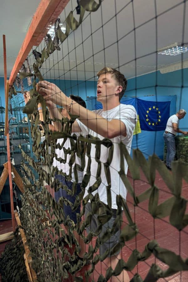How Ukrainians' Bravery Makes a Difference | To Ukraine With Love